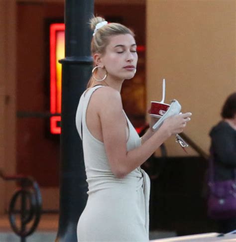 Hailey Baldwin Bieber Pregnant Of The Day Drunkenstepfather Com