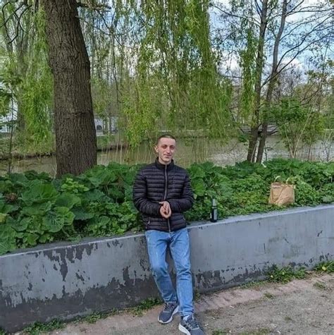 აქ სიყვარულია Home