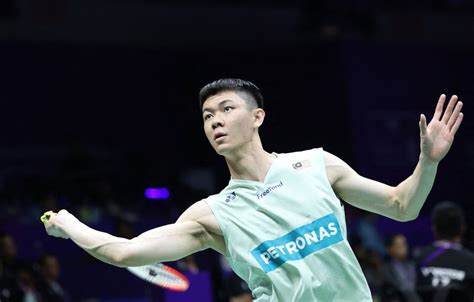 澳洲羽球超级500赛 2比1险胜印度黑马 李梓嘉8强内战黄智勇 体育 即时体育