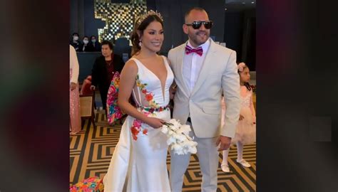 Pareja Celebra Su Boda En Las Calles Del Cusco Y La Novia Se Luce Con