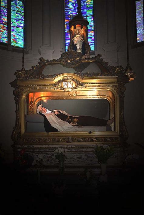 Guide Du Pèlerinage à Lisieux Pilgrimage Visit To St Therese St