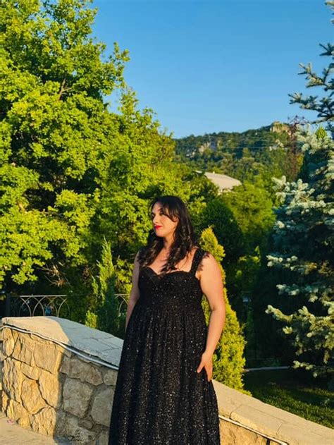 Camellia კამელია საბანკეტო კოლექციიდან… 🪷მოცემული მოდელი ქირაში ჩაეშვება გაზაფხულის სეზონიდან