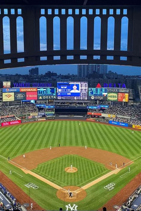 Yankee Stadium The New York Yankees Gameday Guide Yankee Stadium New York Yankees Stadium
