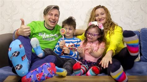 С шарени чорапи за Международния ден на хората със Синдром на Даун Nova