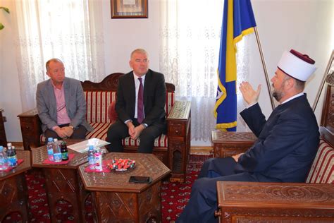 Mustafa Ef Spahić Dobitnik Priznanja ”hasan Ef Škapur” Za 2022 Godinu Muftijstvo ZeniČko