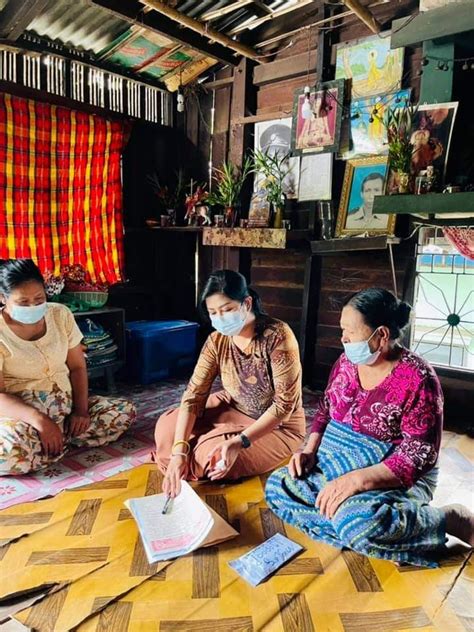 အခက်အခဲတွေနဲ့လမ်းဘေးမှာနေ နေတဲ့ အန်တီကြီးအတွက် အိမ်ဌားပေးပြီး အရင်းအနှီးငွေတွေ ကူညီလှူဒါန်းလိုက