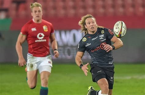 Watch Werner Kok Teaches New Sharks Team Mate Ben Tapuai Sa Lingo