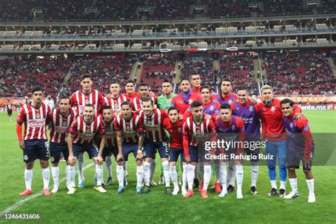 Chivas Player Photos And Premium High Res Pictures Getty Images