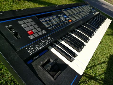 matrixsynth oberheim matrix 6 analog synthesizer