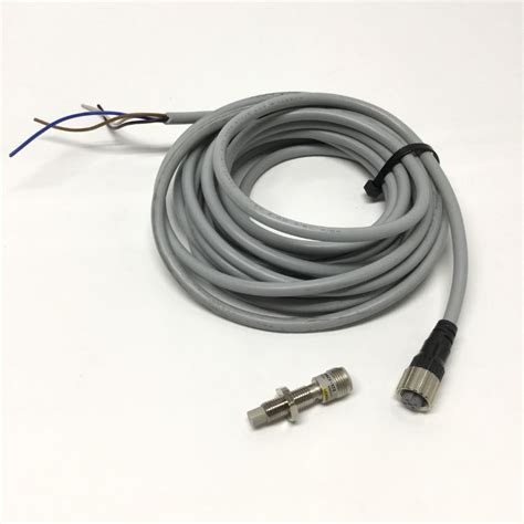 Omron E2e X2mf1 M1 Inductive Proximity Sensor Switch 2mm Range Pnp No