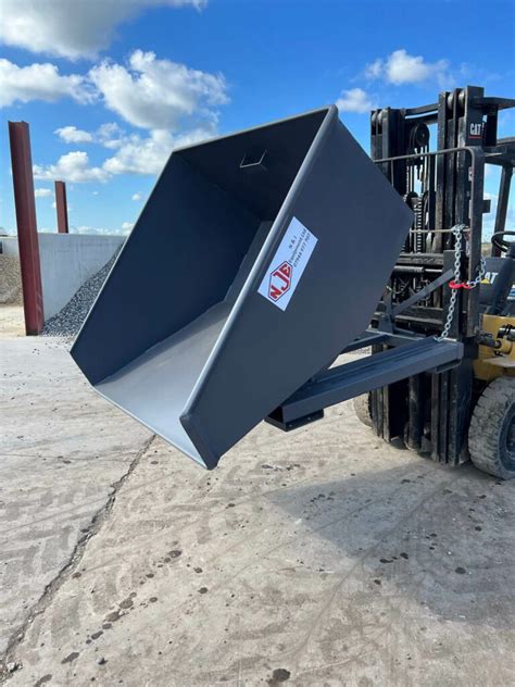 Universal Tipping Skip Nandj Equipment