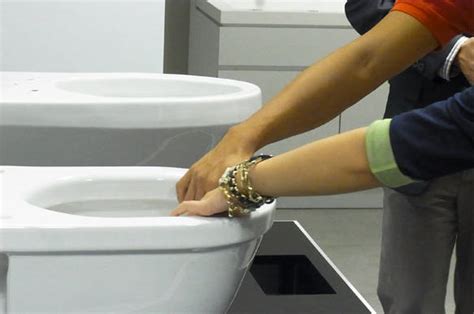 TOTO Technological Showcase Lookbox Living