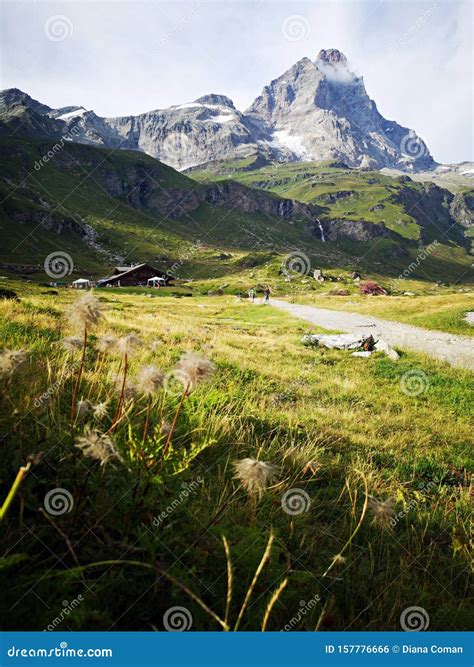 Berglandschaft Im Sommer Stockfoto Bild Von Wandern 157776666