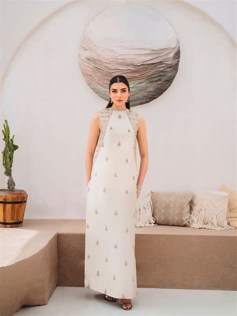 Classic Essential 50 Ayesha And Usman