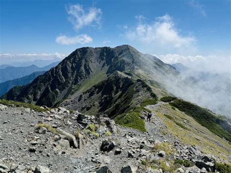 南アルプスを3泊4日で縦走登山 3日目 聖平小屋聖岳赤石岳荒川小屋泊 2024 9 6 山あり谷あり Outside All Day