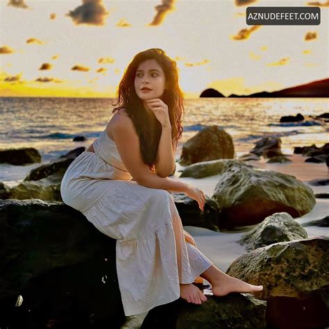 Neha Pednekar Feet Aznudefeet