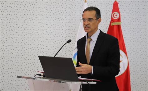 وزير الفلاحة يؤكد أهمية حسن اختيار البرامج التنفيذيّة والمشاريع في مخطط