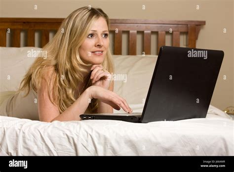 Woman Lifestyle Computers Computer Home Woman Laptop Notebook Computers Stock Photo Alamy