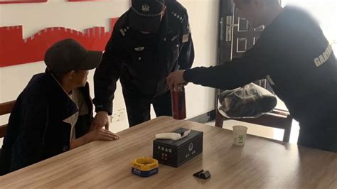 民警带迷路老人回派出所，联系其亲属平安接回凤凰网视频凤凰网
