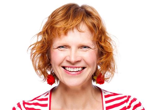 15 Flattering Wavy Hairstyles For Fine Haired Women Over 50