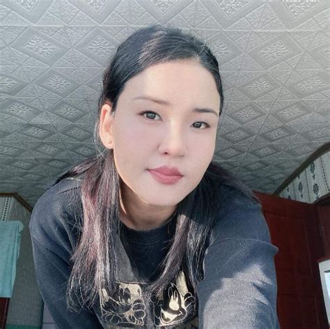 Ч Эрдэнэчимэг