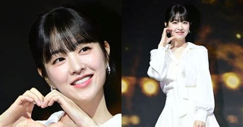 순백의 뽀블리 박보영 누드톤 힐로 완성한 청순가련 자태