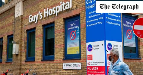 Robot Prostate Surgeons Reduce Nhs Waiting Lists By Being Three Times Faster Than Humans