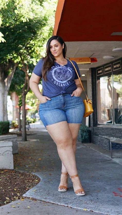 Curvy Girl Fashion Inspiration