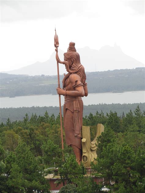 Mangal Mahadev Megaconstrucciones Extreme Engineering