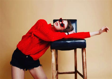 Present Simple мережа сучасних шкіл англійської мови для дітей Added A New Photo — At