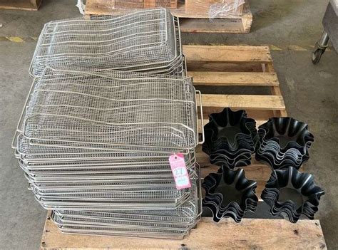 Stainless Wire Serving Baskets And Non Stick Fluted Pans Beckort Auctions Llc