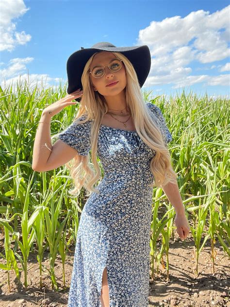 𝑳𝒊𝒍𝒍𝒊𝒆 𝑳𝒖𝒄𝒂𝒔 ♡ On Twitter Rt Itslillielucas Anime Gf From The Country