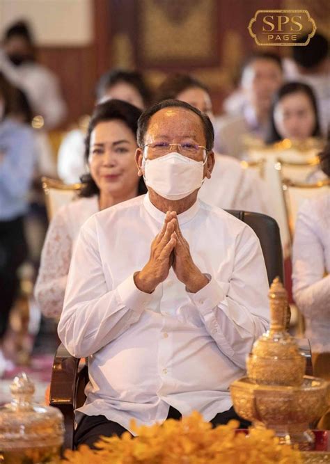 សម្តេចពិជ័យសេនា ទៀ បាញ់ ដឹកនាំថ្នាក់ដឹកនាំក្រសួងការពារជាតិ កាន់បិណ្ឌវេនទី៩ នៅវត្តបទុមវត្តី