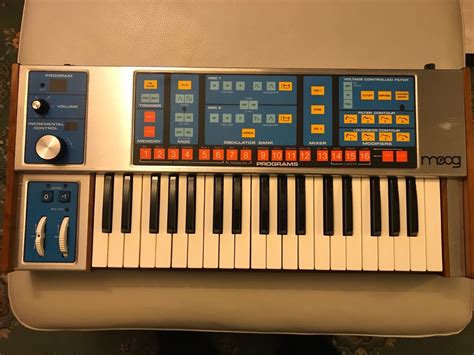 MATRIXSYNTH MOOG THE SOURCE