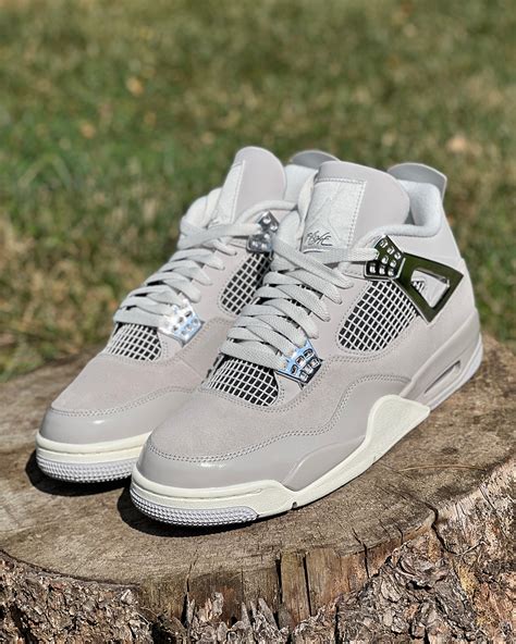 Jordan 4 Frozen Moments Release Date Revealed Leosty