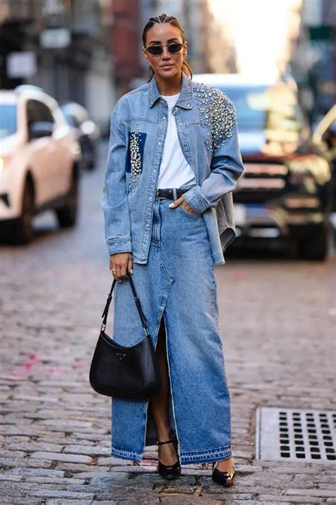 How To Style Long Denim Skirt