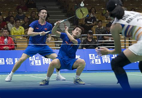 何济霆贾一凡大山谷图库