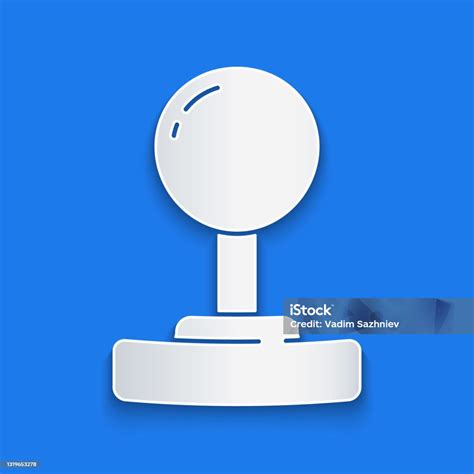 파란색 배경에 고립 된 아케이드 기계 아이콘에 대한 용지 컷 조이스틱 조이스틱 게임 패드 종이 아트 스타일 벡터 Brand Name Video Game에 대한 스톡 벡터