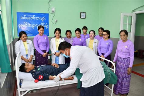 ပြင်ဦးလွင်မြို့ ခုတင် ၃၀၀ ဆံ့ပြည်သူ့ဆေးရုံကြီးတွင် ကြည်း၊ ရေ၊ လေ တပ်မတော်သားများ စုပေါင်းသွေးလ