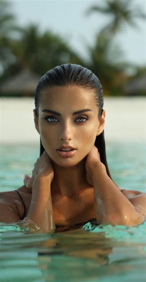 Liza Kovalenko In 2025 Island Girl Beautiful Eyes Celebrity Makeup