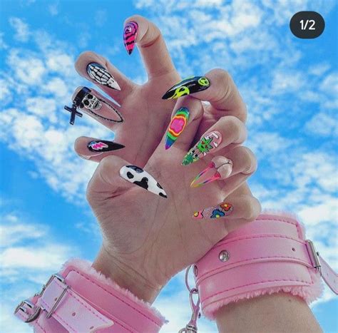 Pin By User 9538254 On Нейтральные ногти Long Acrylic Nails Punk