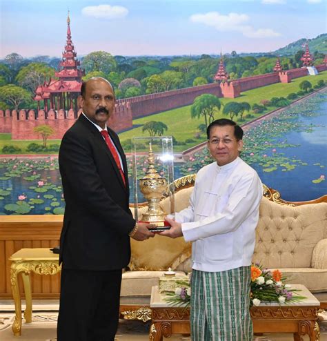 နိုင်ငံတော်စီမံအုပ်ချုပ်ရေးကောင်စီဥက္ကဋ္ဌထံ သီရိလင်္ကာနိုင်ငံ၊ ကာကွယ်ရေးဝန်ကြီးဌာန အတွင်းဝန