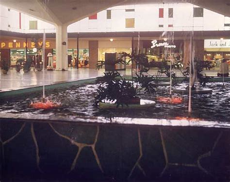Remembering The Apache Plaza Mall Which Closed 20 Years Ago This Month Bring Me The News