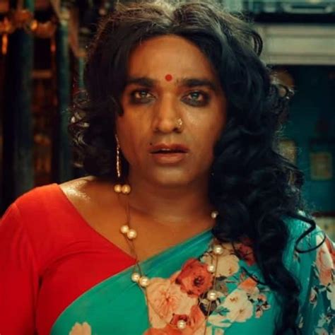 Super Deluxe Actress Gayathrie Shares How Vijay Sethupathi Prepared For