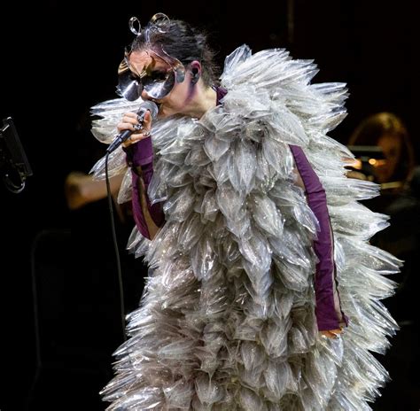 Björk Fashion Kei Ninomiya Pour Noir