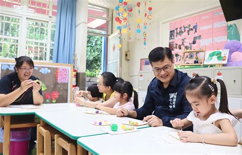 高雄7月實施公幼全面延長照顧 暑假延長照顧幼兒增加 家長讚政策讓工作更安心