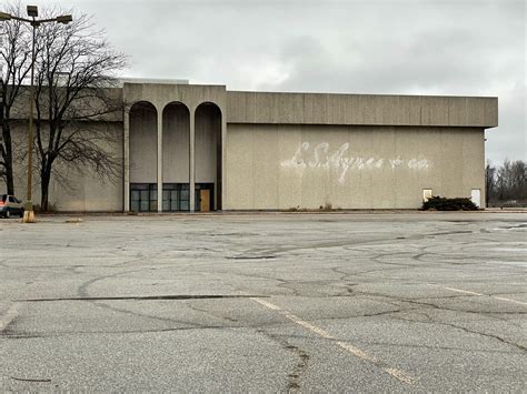 Abandoned L S Ayres Macys Closed 2009 R Abandonedporn