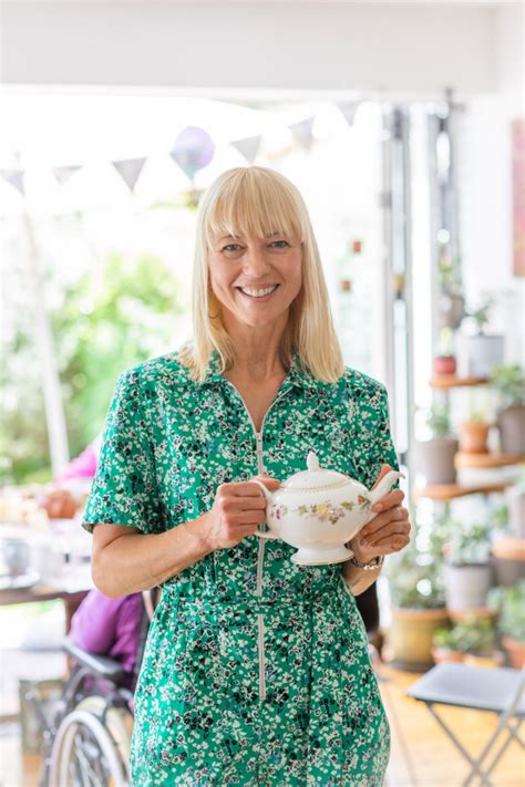 Sara Cox Launches New Tea Party Campaign