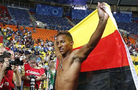 Holzdeppe Will Zurück Auf Den Thron Abendzeitung München