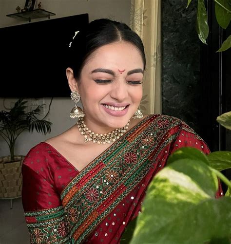 Actress Samiksha Jaiswal Hd Photos And Wallpapers February 2022 Gethu Cinema